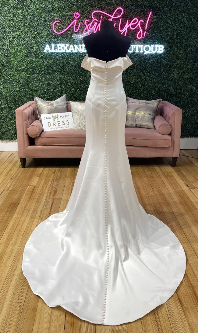 Matthew Christopher, 13010 - Blakeleigh Sample Wedding Dress Save 79% ...