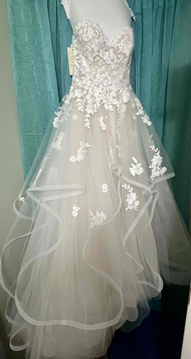 Beloved By Casablanca Bridal BL391 New Wedding Dress Save 61% - Stillwhite