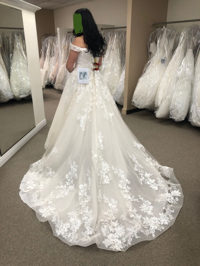 Allure Bridals New Wedding Dress Save 37% - Stillwhite