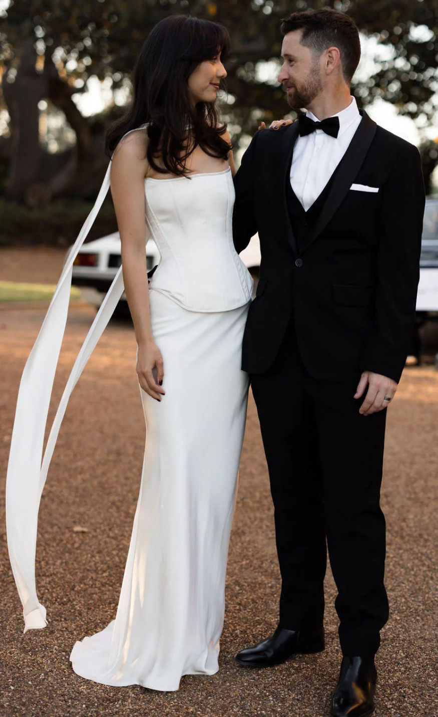 Kate Willa, Cyree Set w/scarf & matching Cyree mini Wedding Dress Save ...