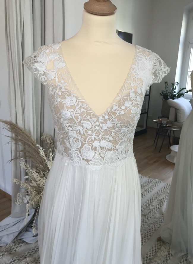 Anna Kara BLUE Sample Wedding Dress Save 62% - Stillwhite