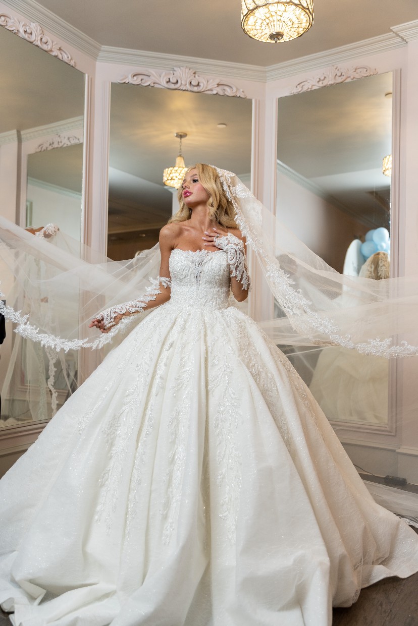 Dina Hawidi Wedding Dress - Stillwhite