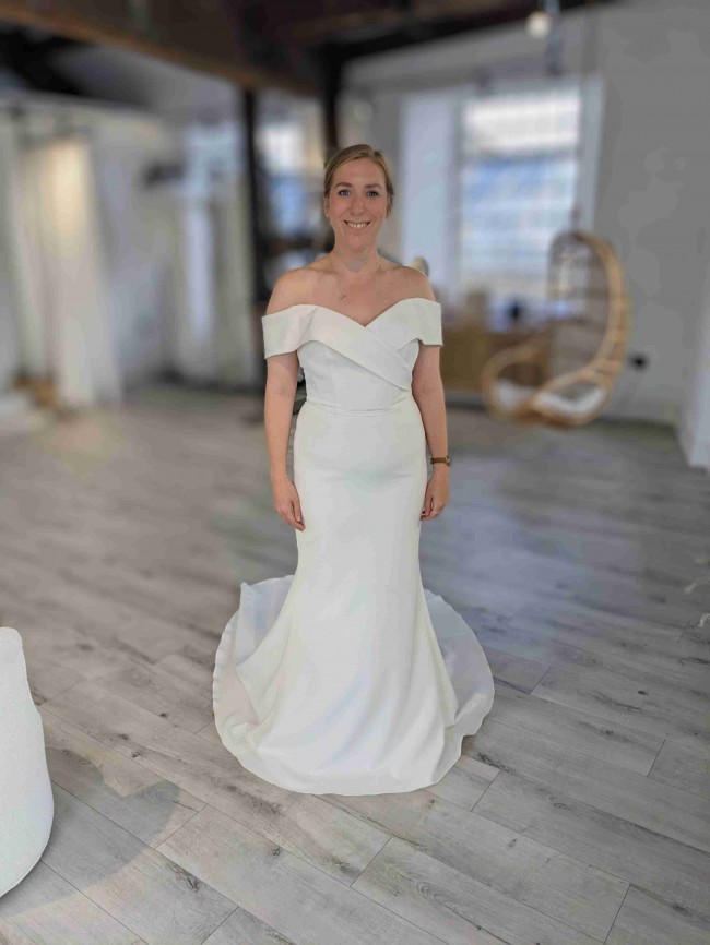 Made With Love Lottie Sample Wedding Dress Save 77% - Stillwhite