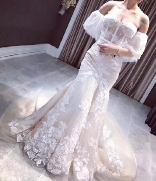 Berta Bridal Custom Made 17-102 New Wedding Dress Save 79% - Stillwhite